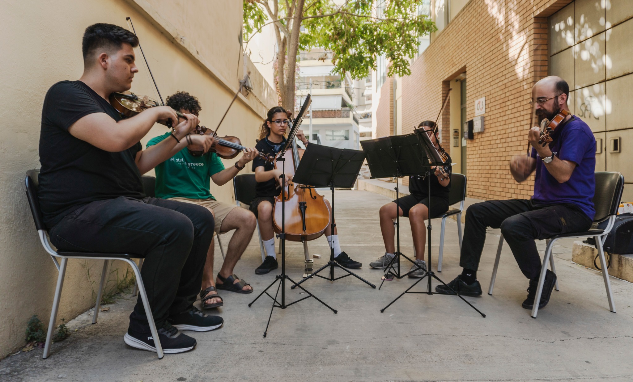 The students of the HELIOS project celebrated the completion of their ...